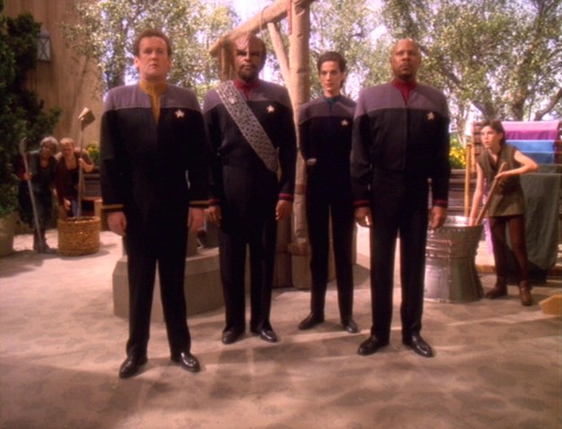 ‘Children of Time’ (DS9) (TV) | Bradley's Basement
