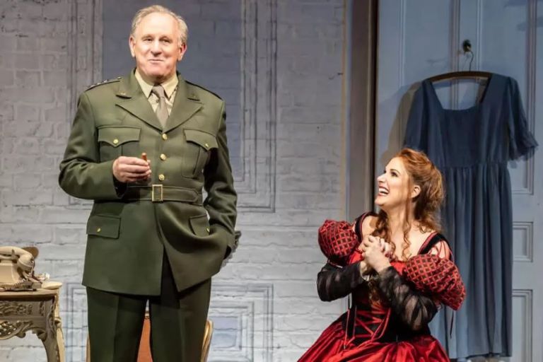 Quick Theatre/Movie Review – ‘Kiss Me, Kate: The Musical’ | Bradley's ...